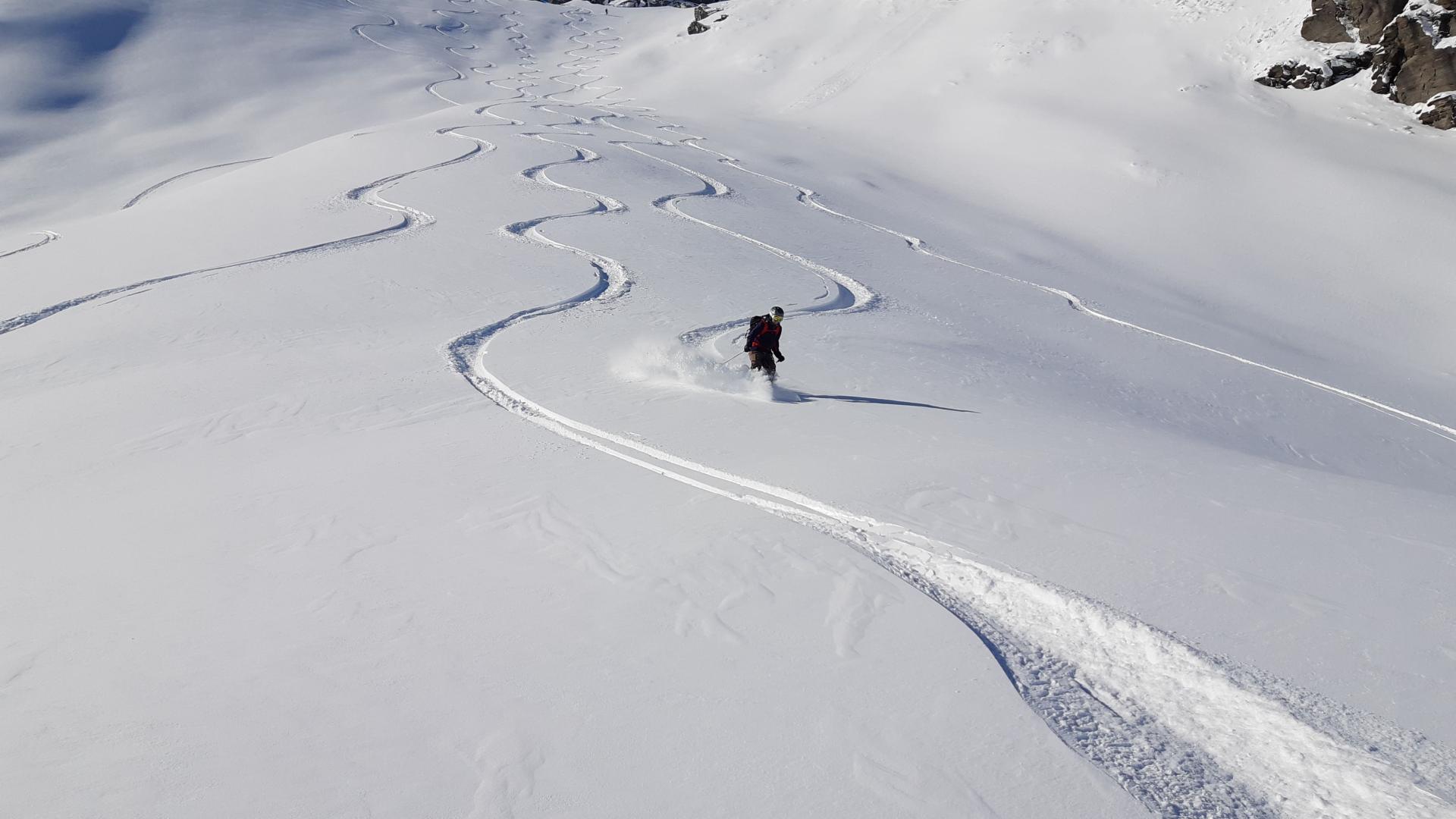 Ski and Splitboard Touring with Wānaka Mountain Guides | Explore | Wanaka Official Website