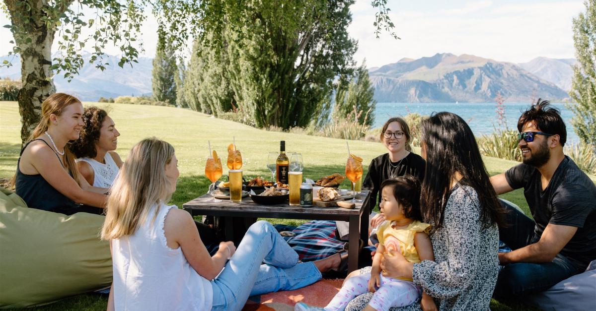 Edgewater Restaurant | Explore | Wanaka Official Website